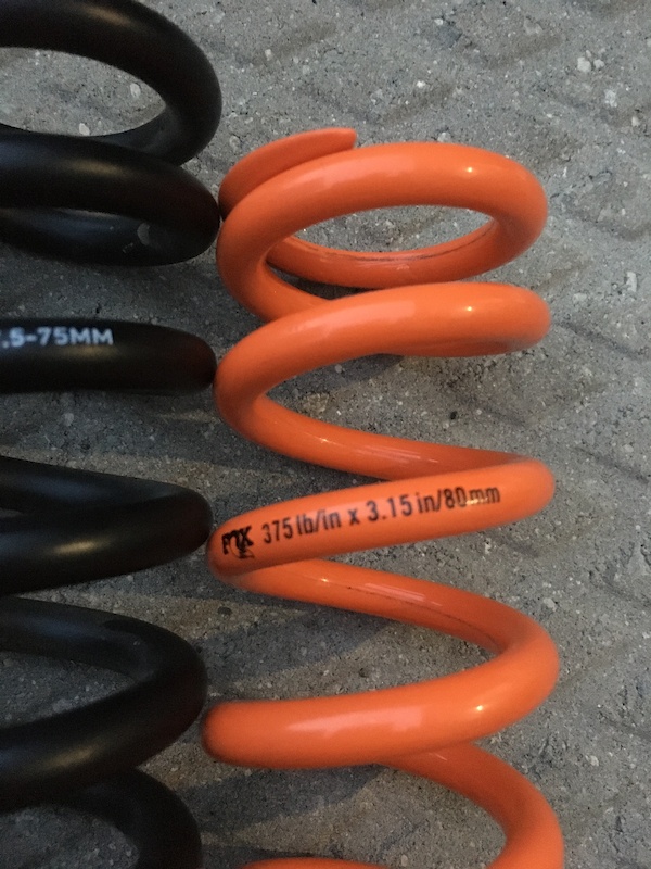 Fox 375lb/in. X 3.15in./80mm spring For Sale