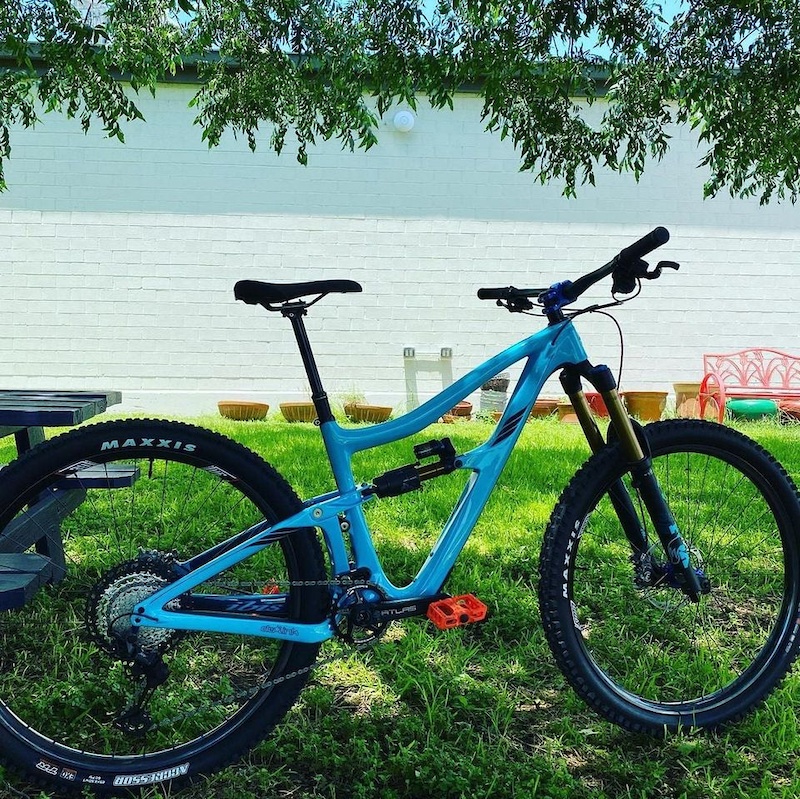 2022 Ibis RIpmo V2 Carbon SLX LG and XL For Sale