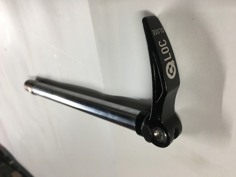 Suntour SR Q-Lock quick release axle, 15 x 110mm For Sale