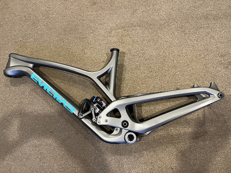 2017 Evil Wreckoning Frame Large & shock + Spares For Sale
