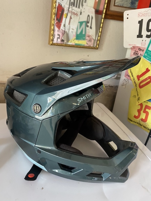 2021 Smith Mainline Helmet (medium) For Sale