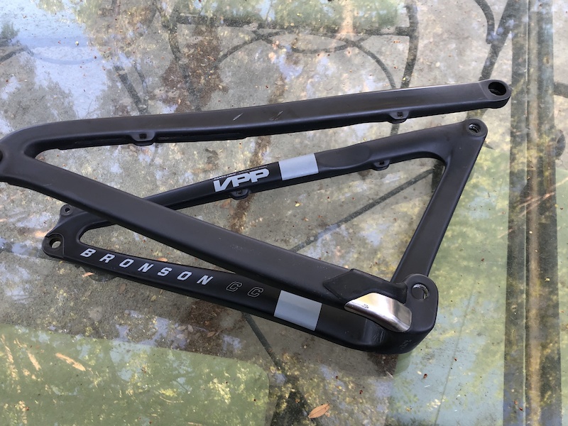 Santa Cruz Bronson 2 Cc carbon swing arm black For Sale