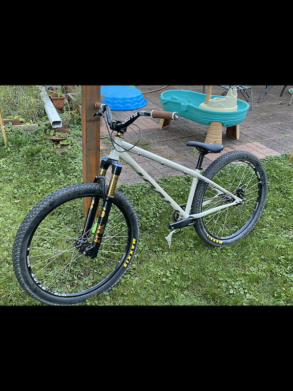 2023 Pivot Point FREE SHIPPING For Sale