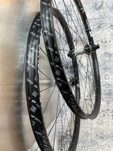 2020 DT Swiss m1700 spline 30 super boost For Sale