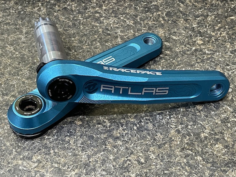 2022 Race Face Atlas Cinch boost crankset, 165mm For Sale