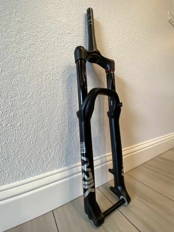 2019 Rockshox Lyrik Ultimate RC2 DebonAir Black and Chrome For Sale