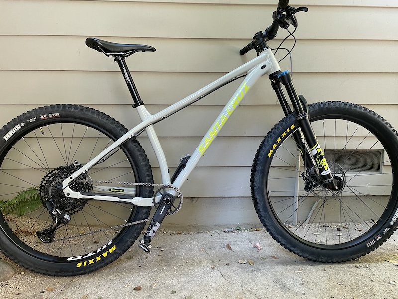 2021 Santa Cruz Chameleon 27.5+ R Hardtail (medium) For Sale