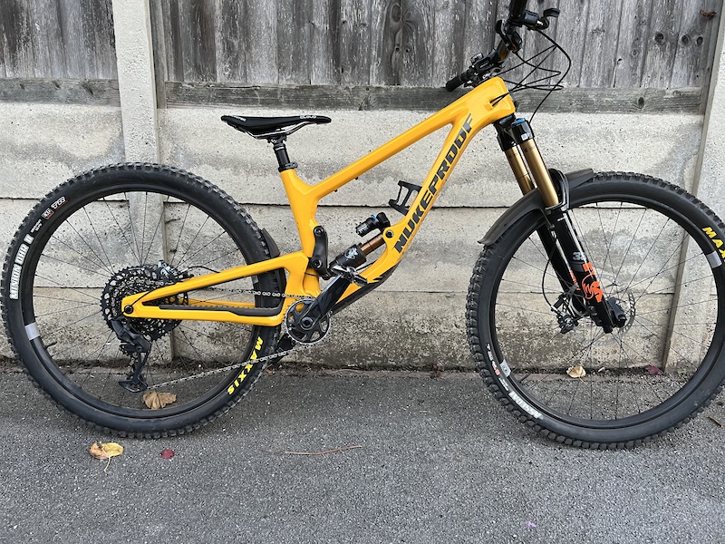 2022 Nukeproof giga 290 custom build For Sale