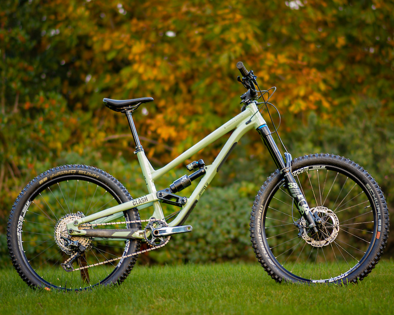 2021 Commencal Clash Essential (L) For Sale