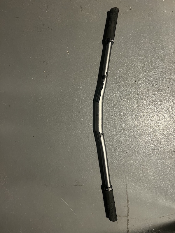 2021 Tag bars with ergonomic grips For Sale