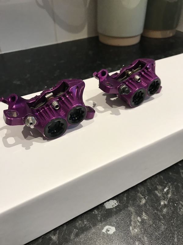 Hope tech 3 V4 caliper pair For Sale