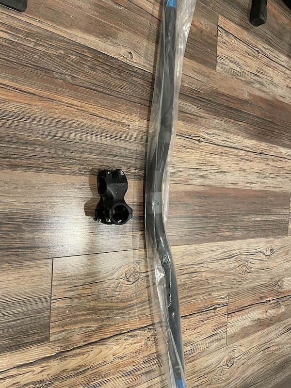 2022 New Ibis Carbon HIFi Handlebar and ibis stem For Sale