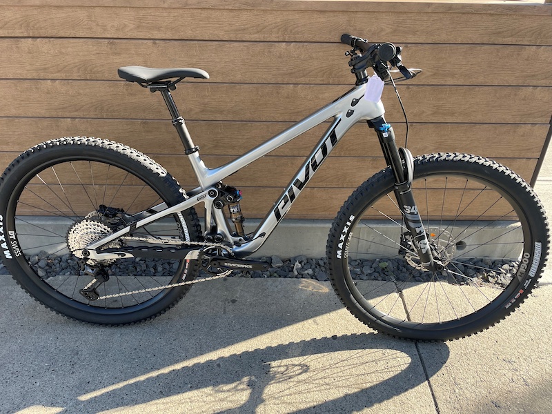 2023 Pivot Trail 429 XT/SLX Fox For Sale