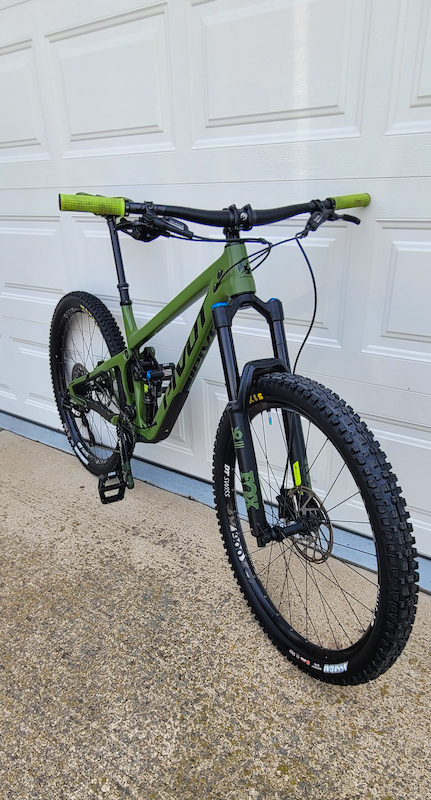 2020 Large Pivot Switchblade 29er For Sale