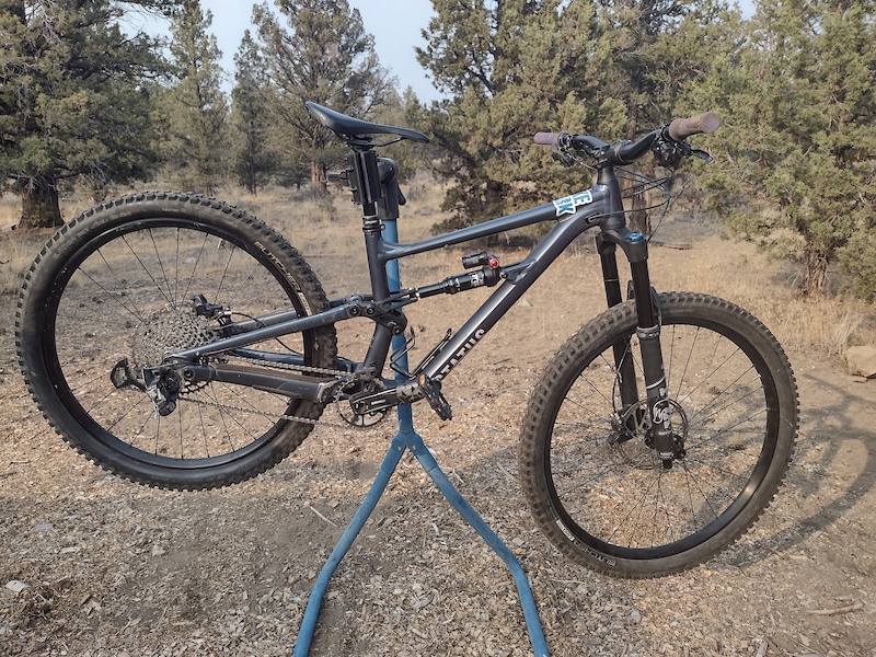 2021 Specialized Status 140 For Sale