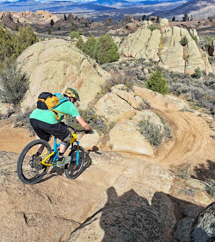 Freehub Magazine: Rattlesnake Mountain Biking Route | Trailforks