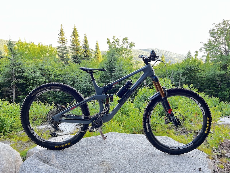 2022 Transition Spire Carbon XT (X-Large) Frame Only For Sale