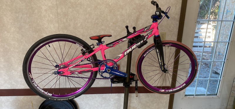 Avent Bombshell mini / junior bmx For Sale