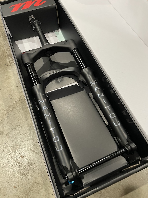 2022 Manitou Mastodon Pro fork (new) For Sale