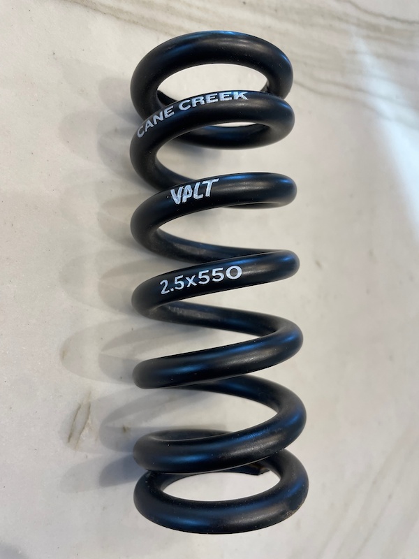 2021 Cane Creek Valt spring 2.5 x 550 lb For Sale