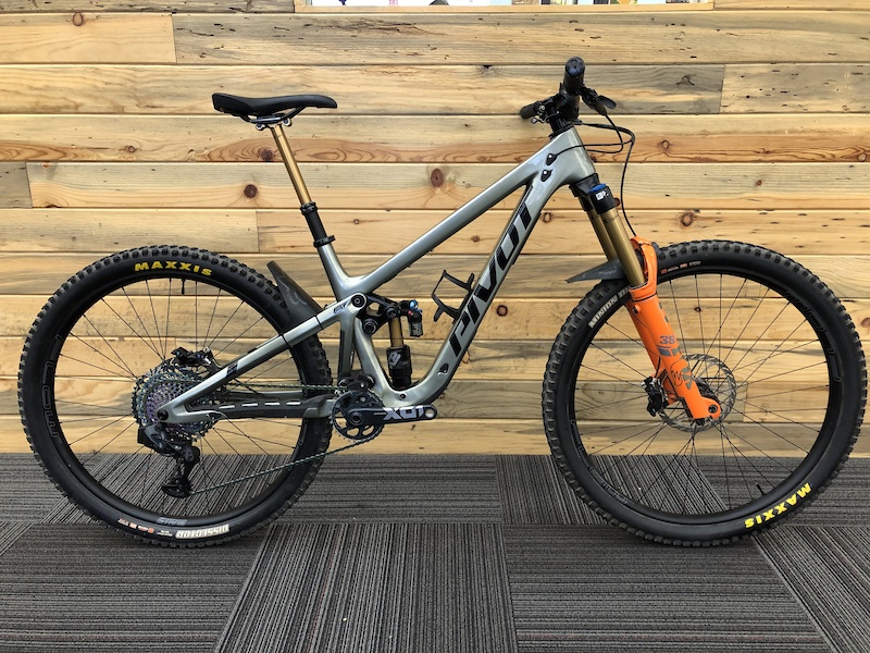 2022 Pivot Firebird Team Build For Sale