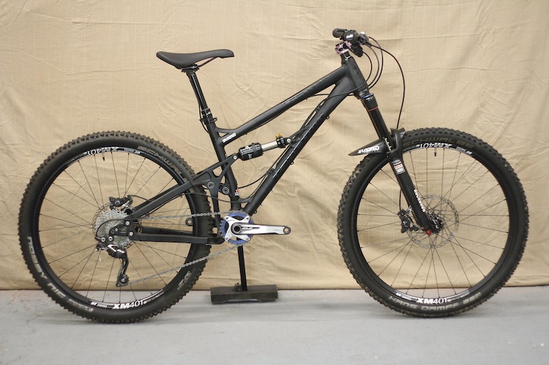 2015 Banshee Spitfire V2 - Size Small For Sale