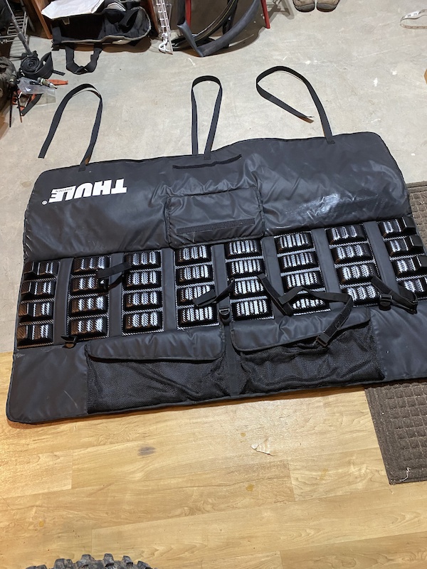 Thule tailgate pad For Sale