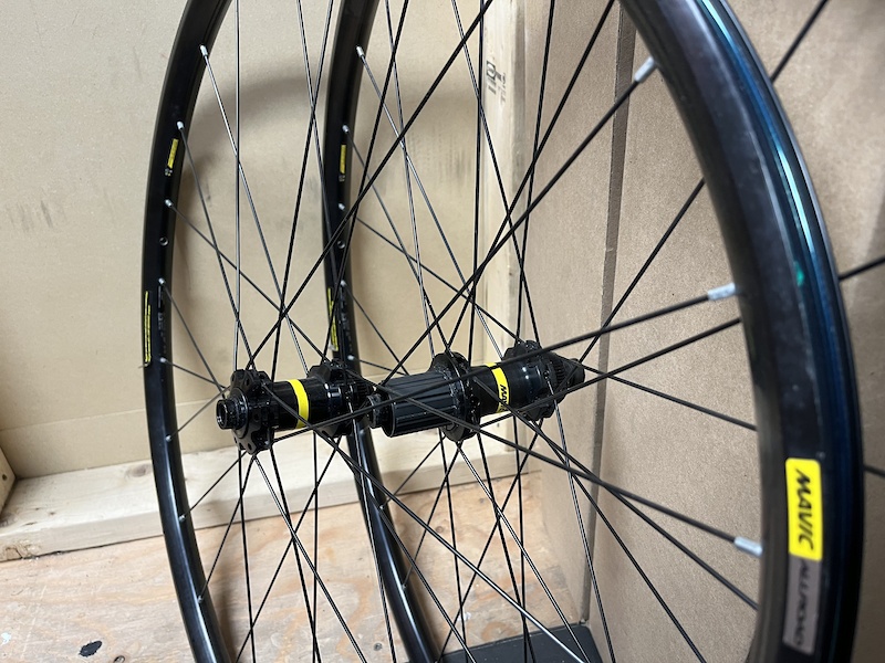 2022 Mavic Allroad Disc Wheel Set For Sale