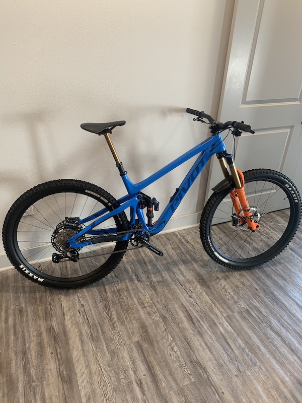 2020 Pivot switchblade For Sale