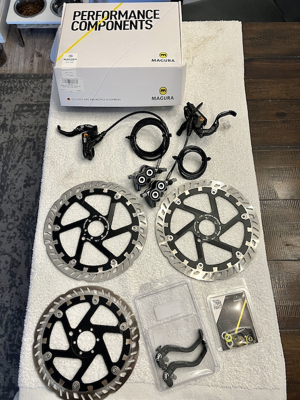 2022 MAGURA MT7 DISC BRAKES 220MM ROTORS W/ WOLFTOOTH For Sale