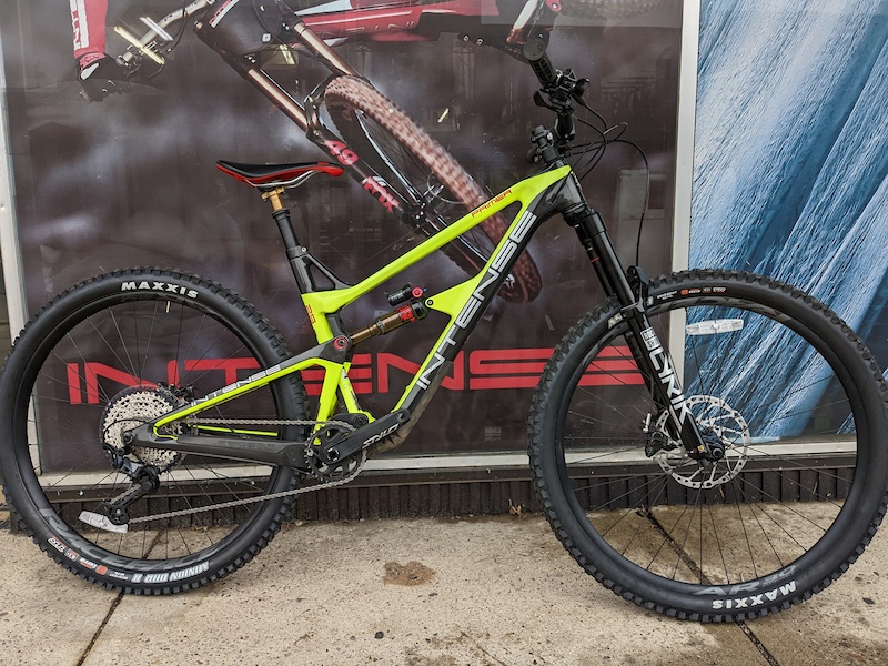 2020 intense Primer 29 pro frame with loads of new parts. For Sale