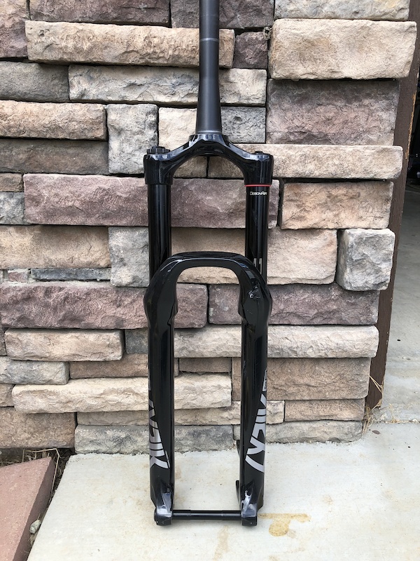 2021 Rockshox Lyric Ultimate 29” For Sale