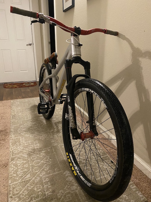 2020 Custom built Santa Cruz Jackal dirt jumper For Sale