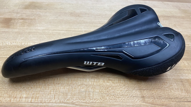 WTB ROCKET CHROMOLY PRO WIDE 235g seat For Sale
