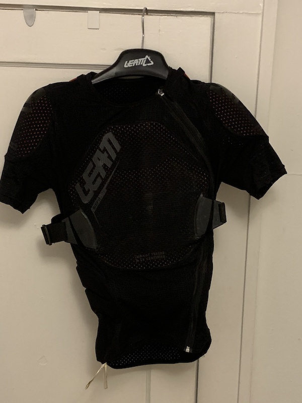 2022 Leatt Body Tee 3DF Airfit Lite S/M For Sale