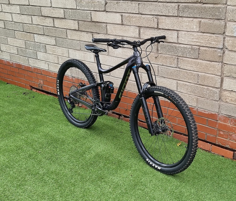 2021 Giant Reign 1 29 Full Suspension MTB MEDIUM For Sale 2021 Giant Reign 1 29 Full Suspension MTB MEDIUM For Sale