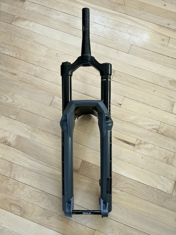 2022 RockShox Zeb Ultimate suspension fork - 44 offset For Sale