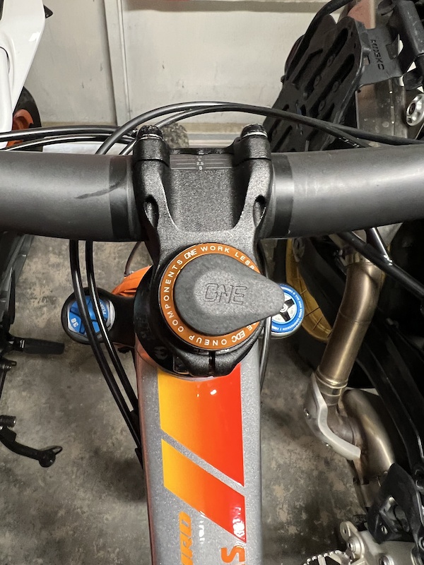 2023 Pivot Firebird (Small) Pro XT/XTR in Silver Sunrise For Sale