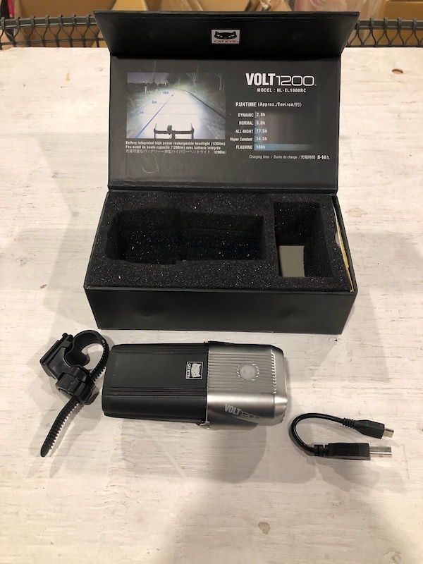 Cat Eye Volt 1200 Front Light For Sale