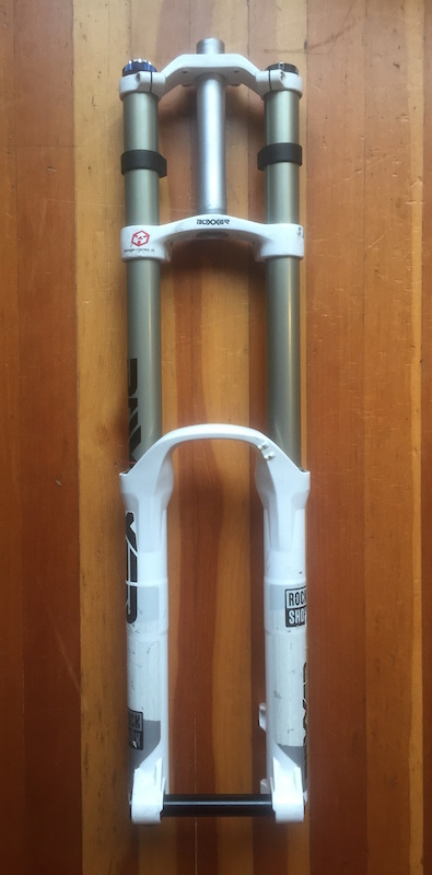 2009 Rock Shox BoXXer WC 200mm air dual crown fork (538) For Sale