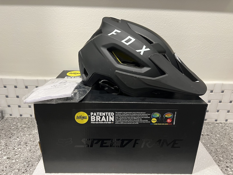 Fox Speedframe with MIPS technology For Sale