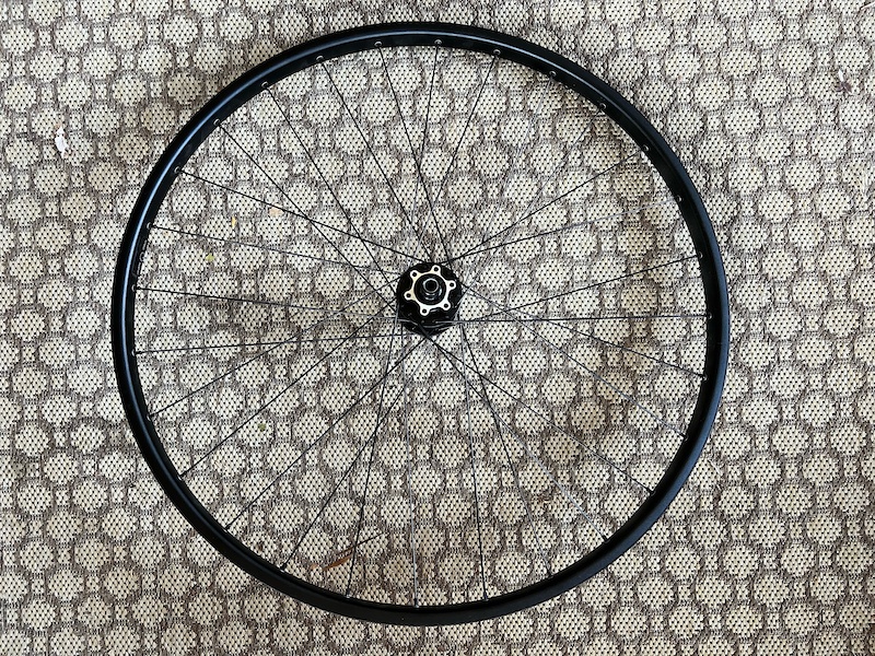 2017 Specialized Cruzero Adventure Wheels For Sale