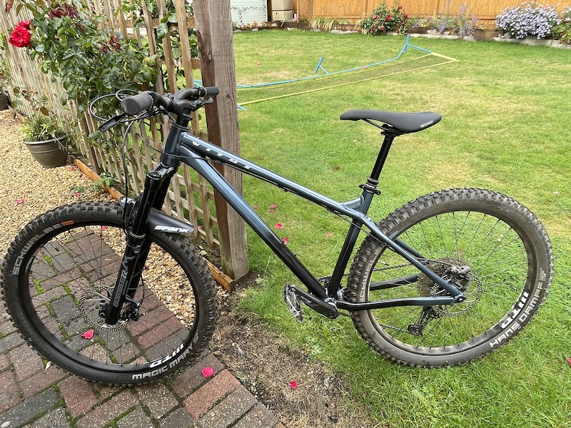 2021 Vitus Sentier 27 VR size medium frame midnight blue For Sale
