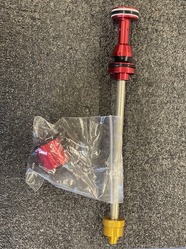 2023 RockShox Lyrik DebonAir+ Air Spring 150mm New Model For Sale