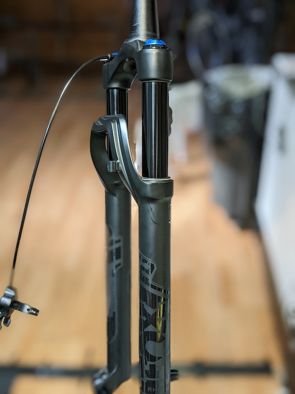 2021 Fox Rhythm 32 Float 29 100mm Grip For Sale