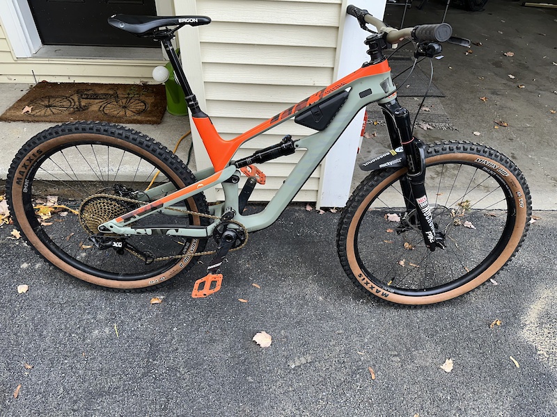 2018 Canyon Spectral CF 8.0 Pro Medium For Sale