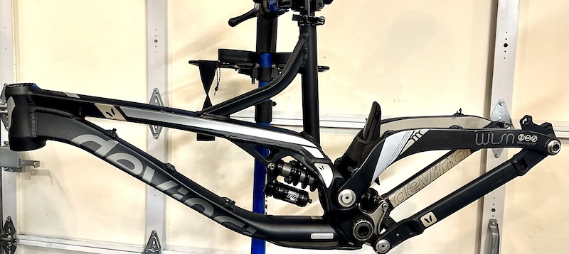 2014 DeVinci Wilson Al/carbon frame with shock For Sale