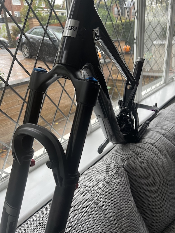 2022 Santa Cruz 5010 Frame + Fox Perf Elite + XTR For Sale