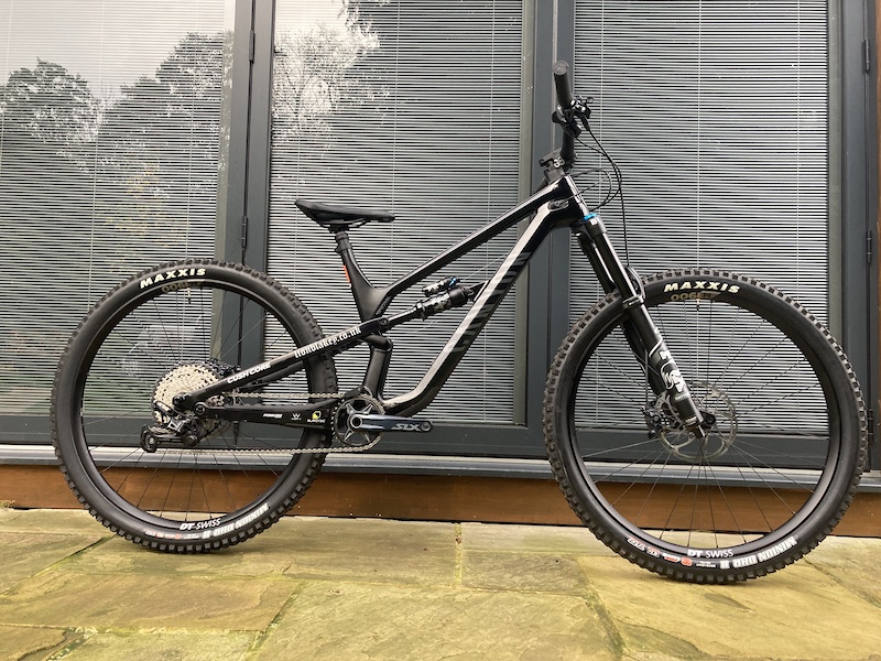 2022 Canyon Spectral CF7 For Sale