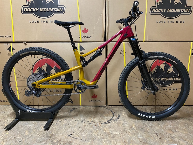 2022 USED Rocky Mountain Instinct C50 G/R 27.5'' S 5011 For Sale